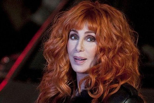 En el día de su cumpleaños 75, Cher anunció una película biográfica ...